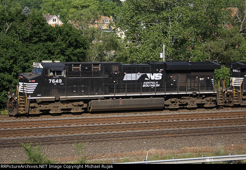 NS 7649